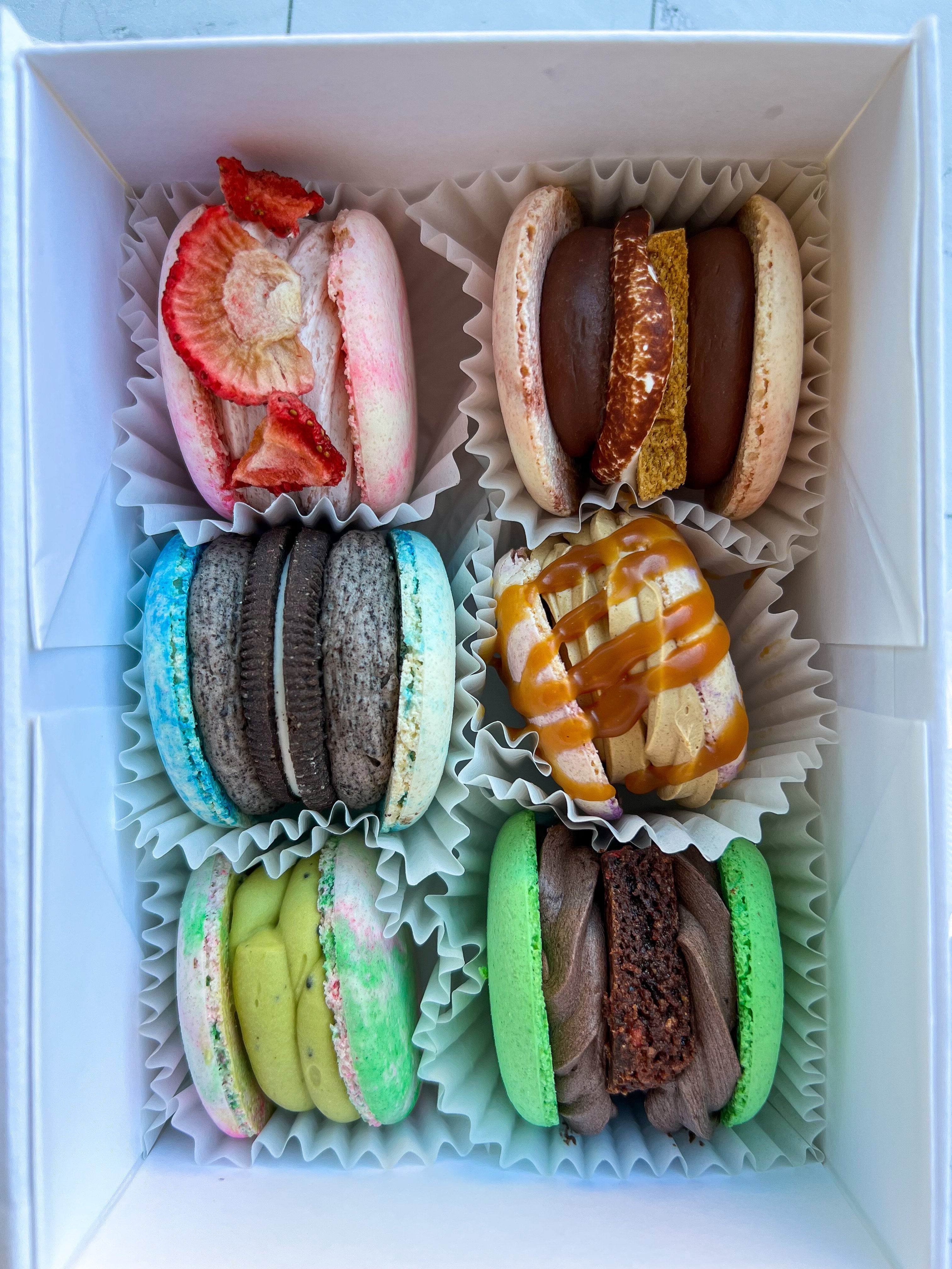 Fatcarons Box Set (6 Pieces) | Fancy Flavors